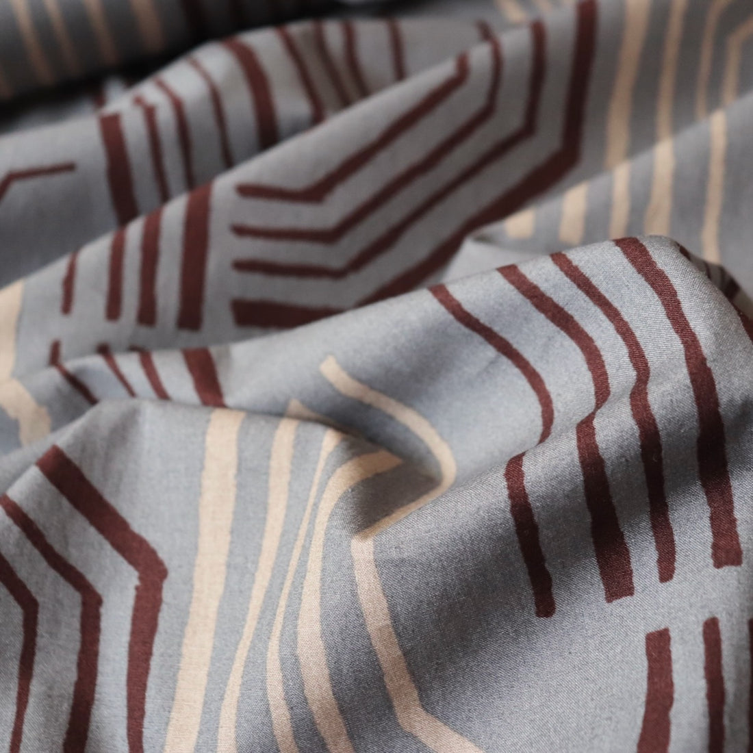 Swatch — Bent Lines Brushed Cotton — Slate – Loom and Stars